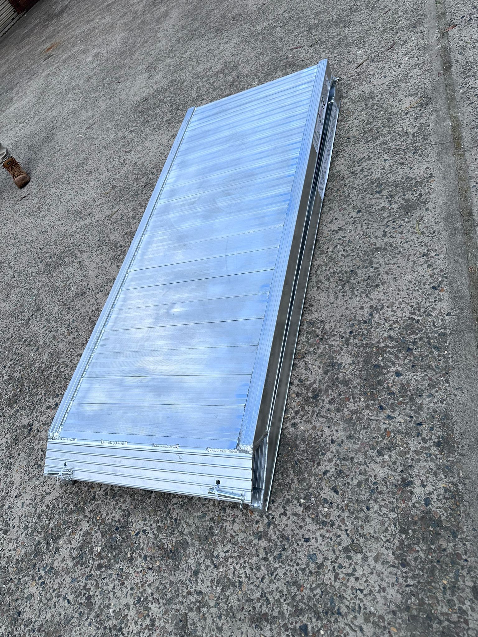 3.5m x 1000mm 400kg Folding Walk Ramps